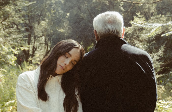 MARLLA REALIZA UN HOMENAJE A LAS PERSONAS QUE YA NO ESTÁN CON NOSOTROS ...